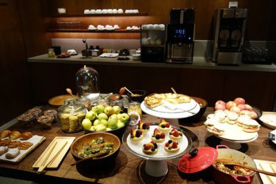 Ultimate Guide to Cathay Pacific Lounges in Hong Kong - Travel Codex