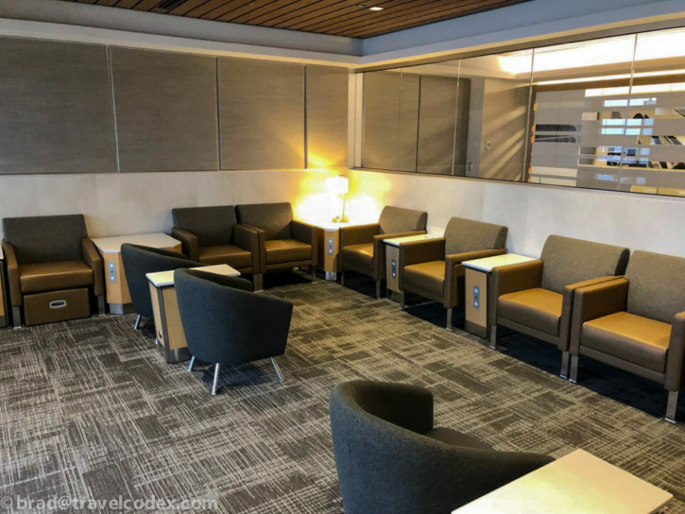 Review: American Airlines Flagship Lounge, Chicago O'Hare