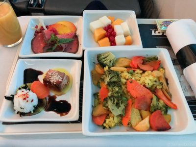 Review: LOT Polish Airlines Business Class, Warsaw to Los Angeles