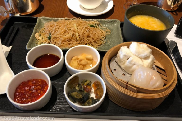 Ultimate Guide to Cathay Pacific Lounges in Hong Kong - Travel Codex