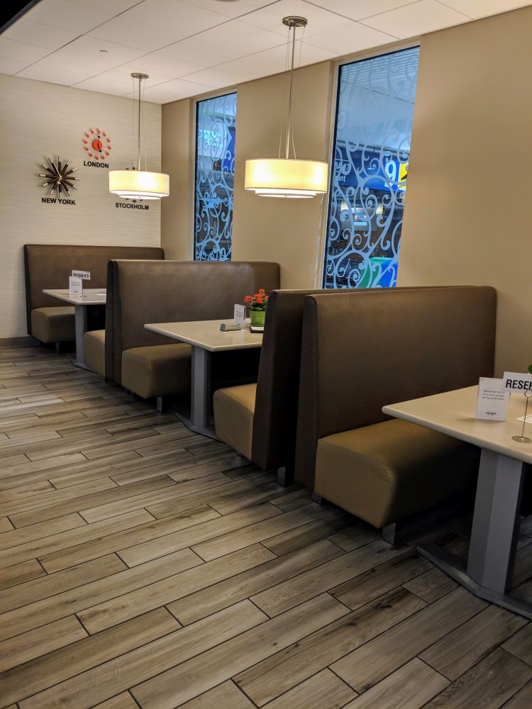 Review: Escape Lounge Oakland - Travel Codex