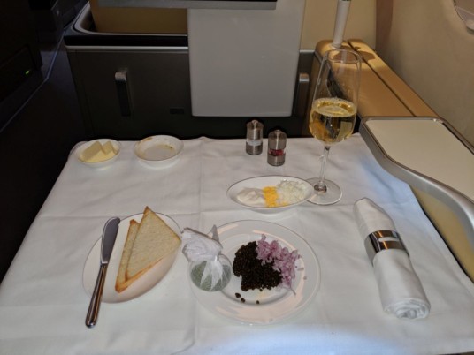 The Hard Choices of a Frequent Flyer: Lufthansa First Class vs. British ...