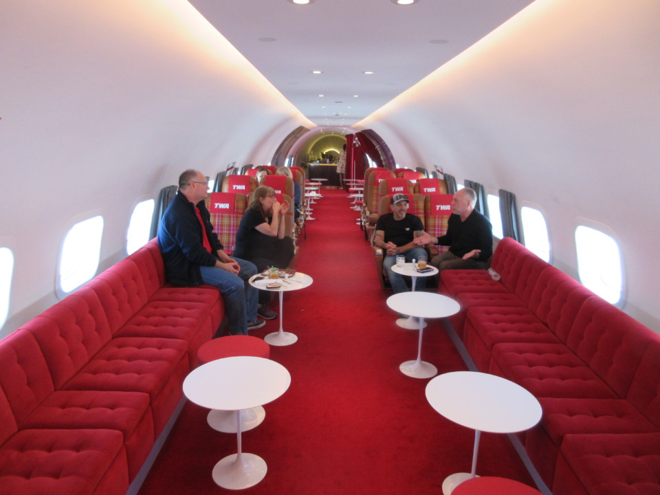 Review: TWA Hotel and TWA Lounge, Part 4: The Restored Constellation