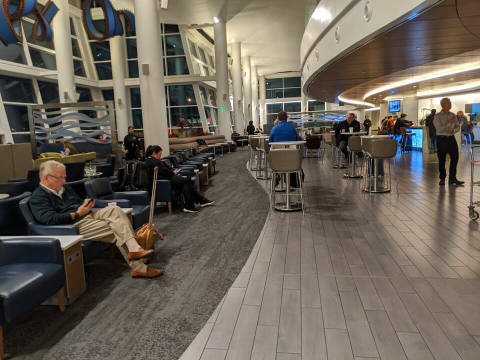 Review: Delta Sky Club Seattle - Travel Codex