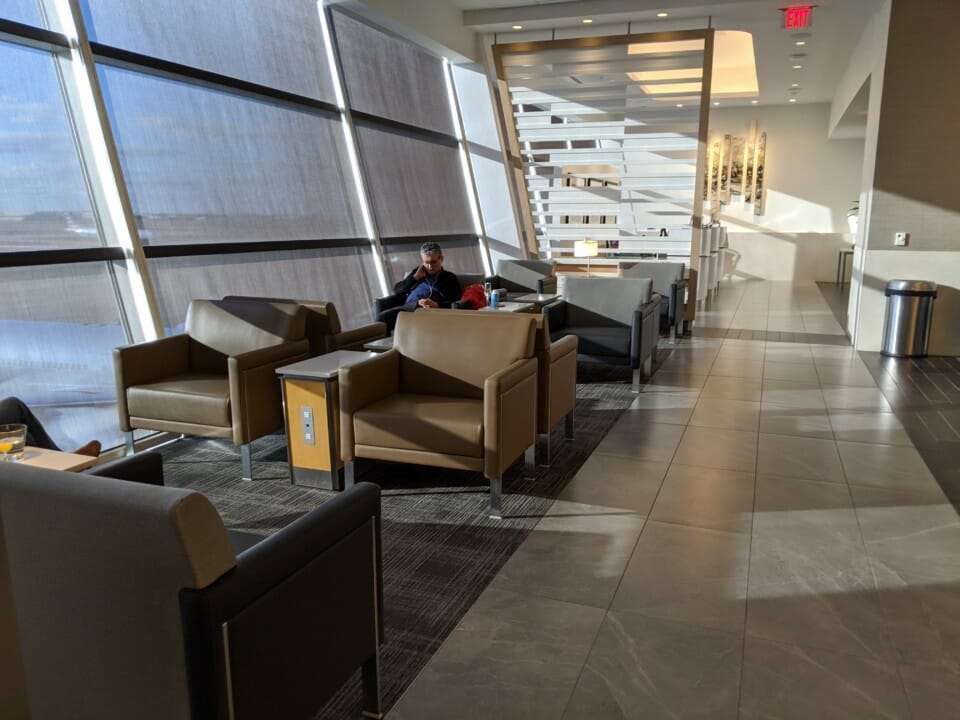 Review: American Airlines Flagship Lounge Dallas Fort Worth - Travel Codex