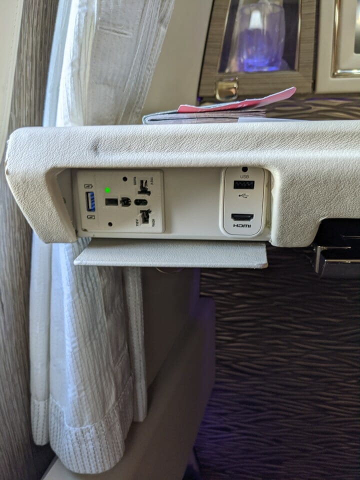 Review: Emirates New First Class Suite - Travel Codex