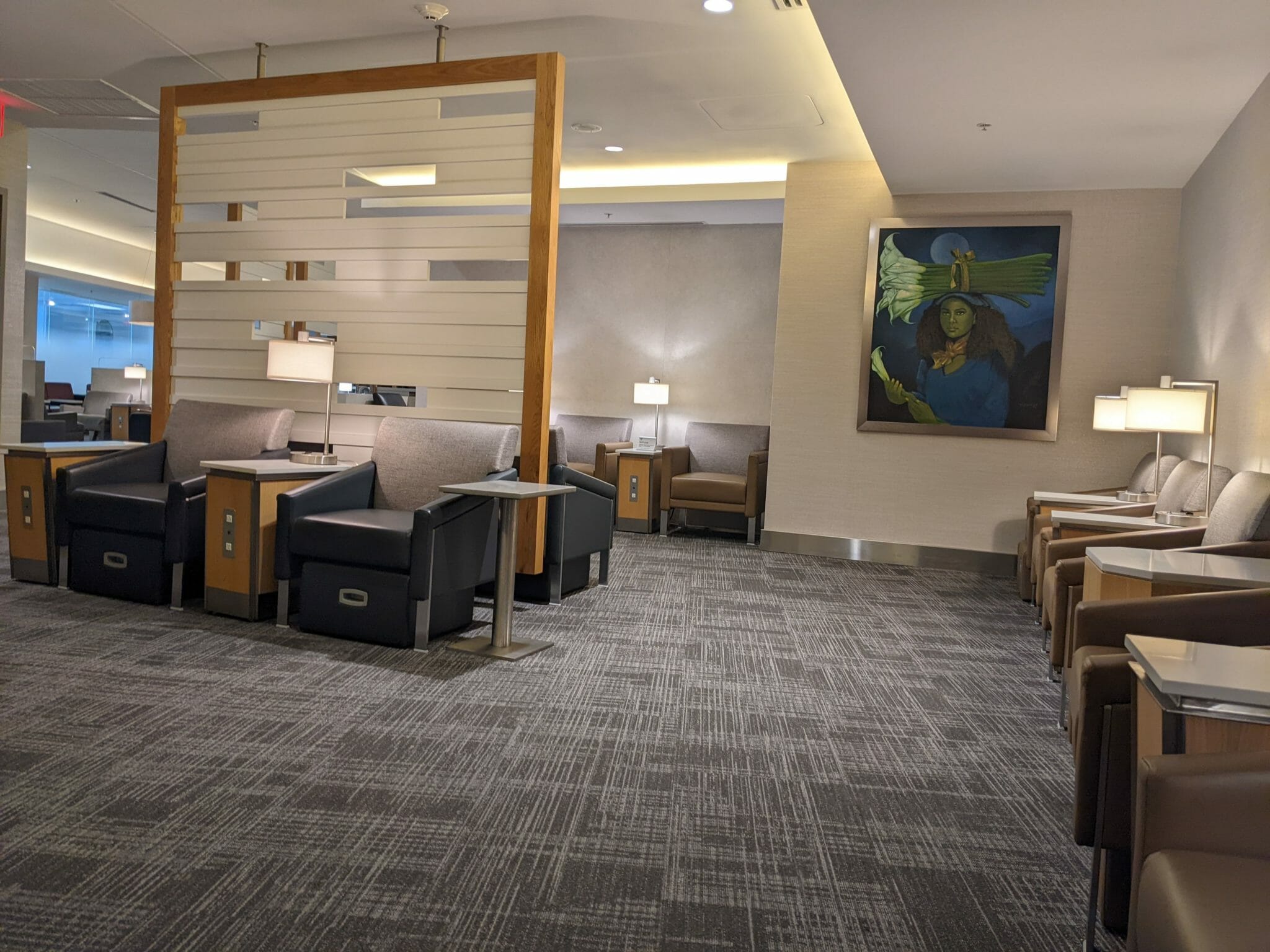 Review: American Airlines Flagship Lounge Miami - Travel Codex