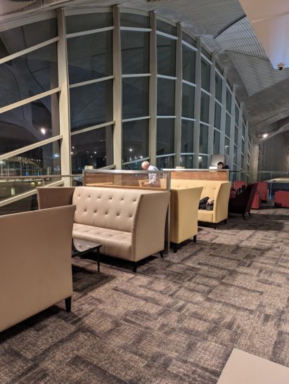 Review: Royal Jordanian Crown Lounge - Travel Codex