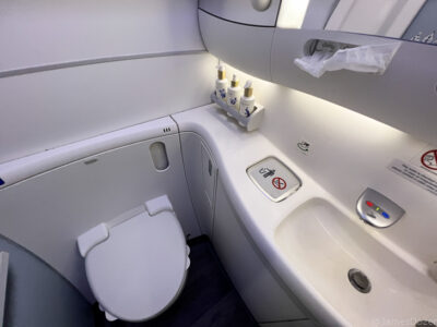 Review: KLM Boeing 787-10 Business Class, Amsterdam to Los Angeles ...