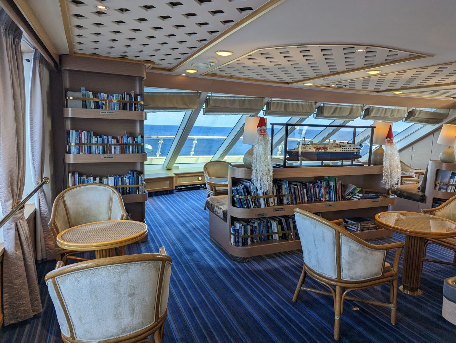 Review: National Geographic Orion - Travel Codex