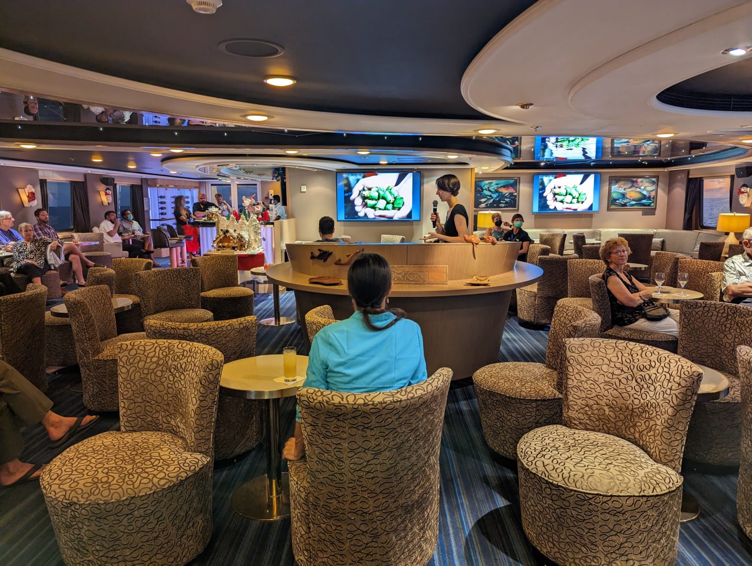 Review: National Geographic Orion - Travel Codex