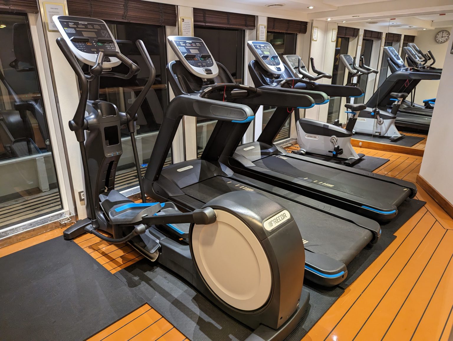 Review: National Geographic Orion - Travel Codex